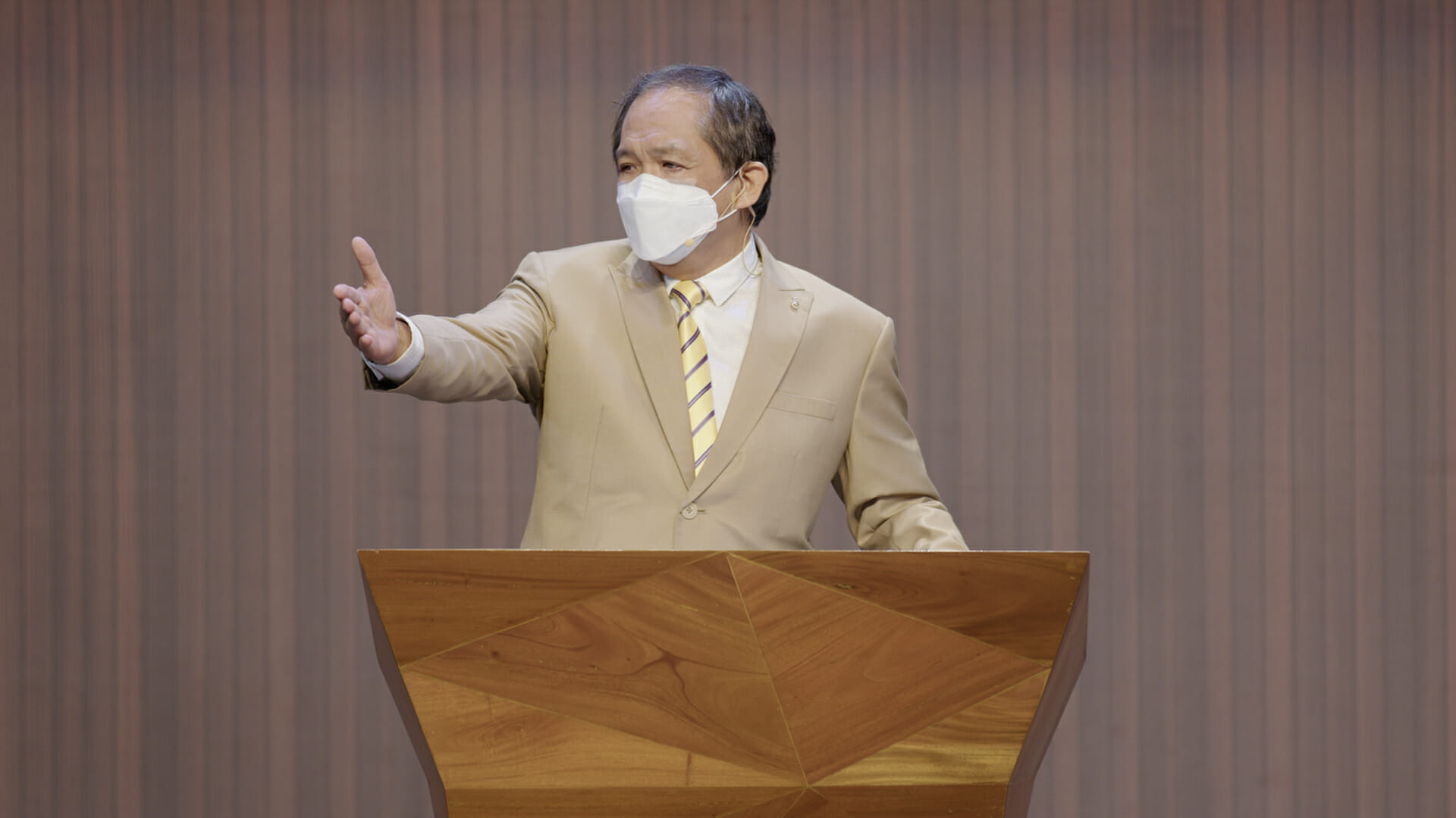 Be Filled with the Right Spirit - Greenhills Christian Fellowship